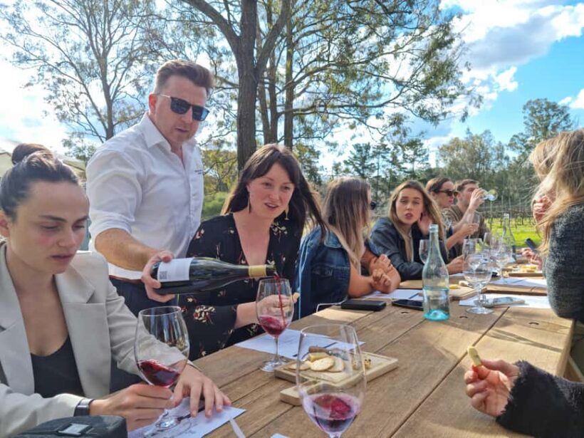 Hunter Valley: Wine, Gin, Cheese and Chocolate Tour - Free Time and Scenic Views