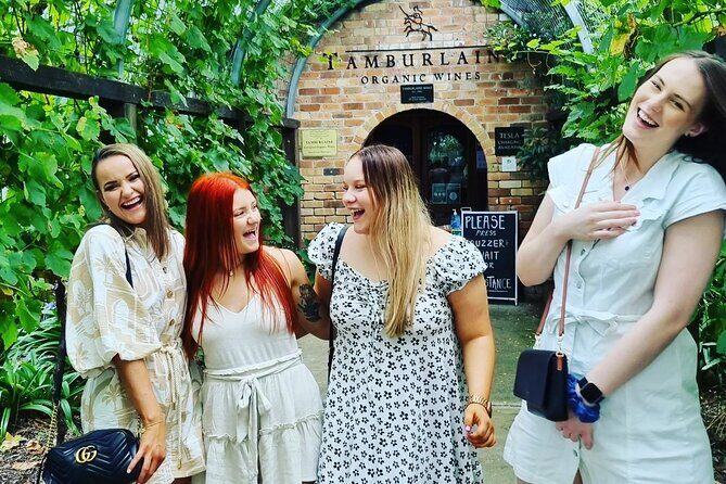 Hunter Valley Wine Tour + Lunch, Gin, Cheese, Choc from Newcastle - Exploring the Hunter Valley Wine Tour + Lunch, Gin, Cheese, Choc from Newcastle