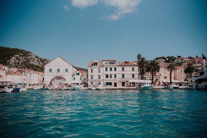 Hvar and Pakleni Tour With Speedboat Ride From Split or Trogir - Inclusions and Amenities of the Tour