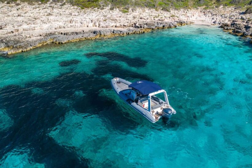 Hvar: Blue and Green Caves Boat Tour with Stiniva Beach - Authentic Experiences Highlighted by Travelers