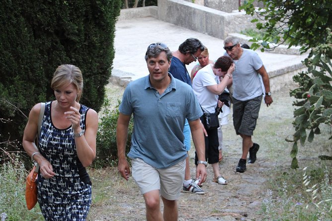 Hvar Charming Abandoned Village Small Group Tour and Local Dinner - Who Is This Tour Best For?