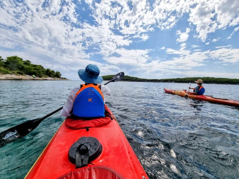 Hvar: Half day kayak tour to Pakleni islands - An In-Depth Look at the Experience
