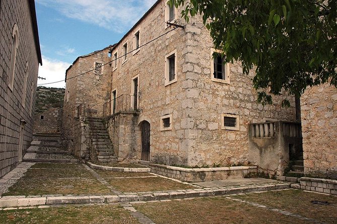 Hvar Lavender Tour - Meeting and Pickup