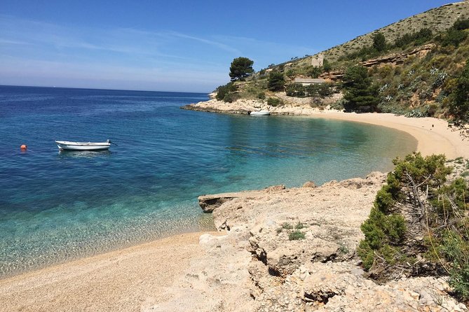 Hvar Pakleni Islands and Secrets of Brac and Solta Private Tour - Uncover the War Tunnels of Brac