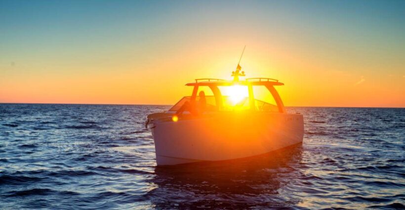 Hvar: Sunset and Pakleni Islands with a Speed Boat - Key Points