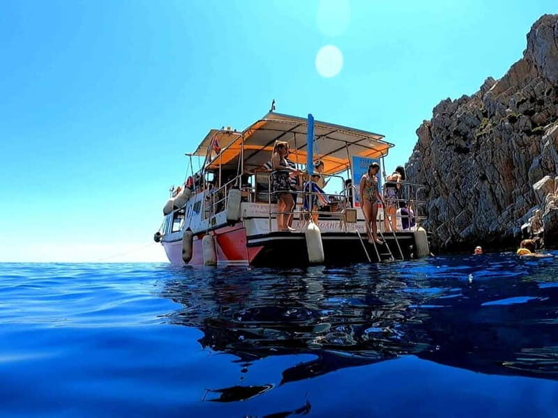 Hydra, Greece: Tour of the island by boat - Other Notable Stops and Stories