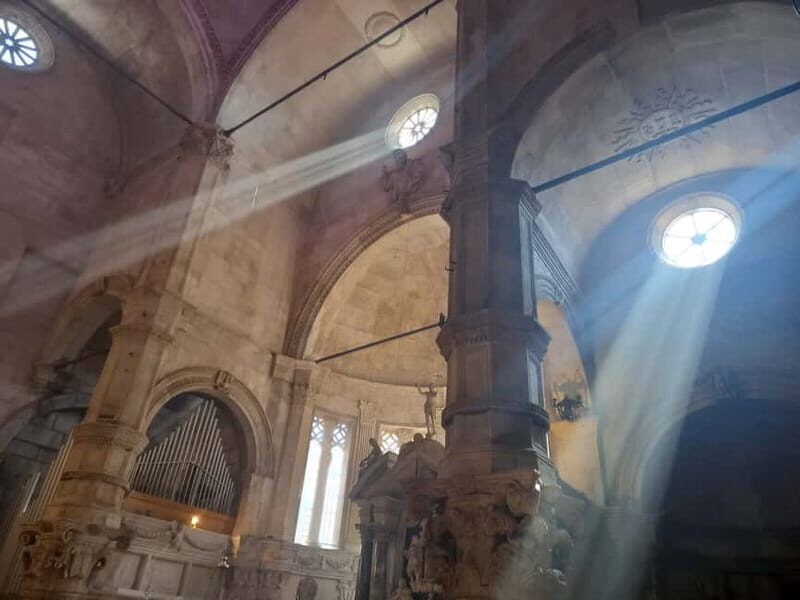 ibenik: Medieval Night Walking Tour - Authentic and Engaging Guided Experience