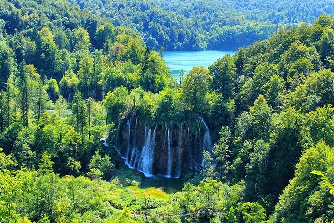 ibenik to Zagreb private transfer with Plitvice Lakes Tour - Exploring Plitvice Lakes National Park