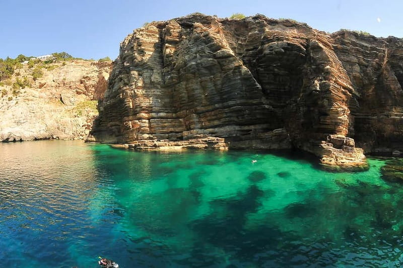 Ibiza: Beaches and Caves Instagram Boat Tour - Key Points