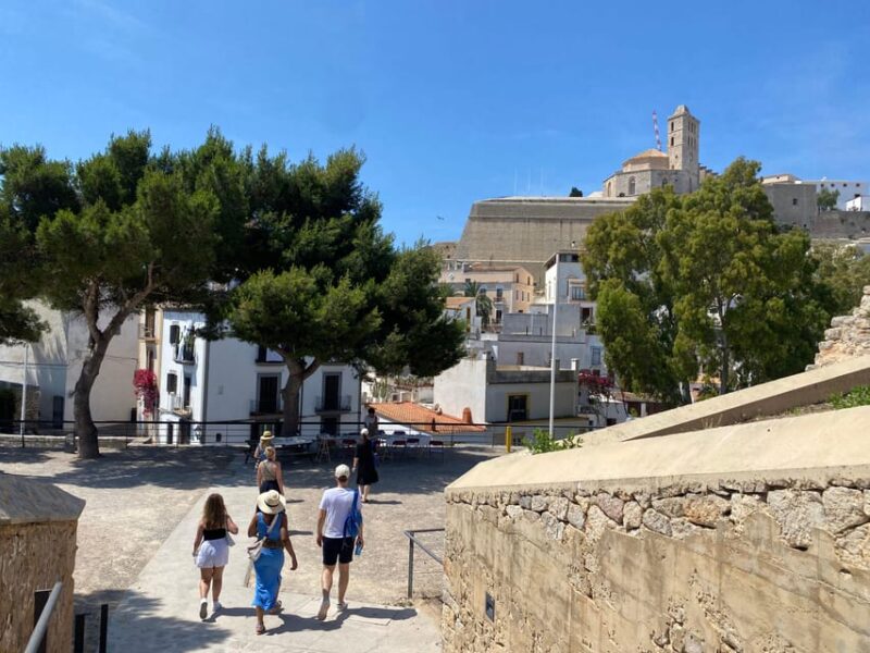 Ibiza: Dalt Vila Walking Tour with Sangría Workshop - The Authenticity of the Experience