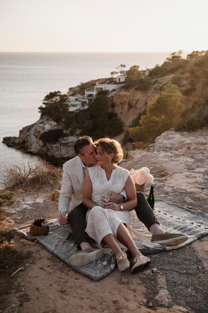 Ibiza: Photoshoot at Es Vedrá panoramic viewpoint & sunset - What’s Included and What’s Not?