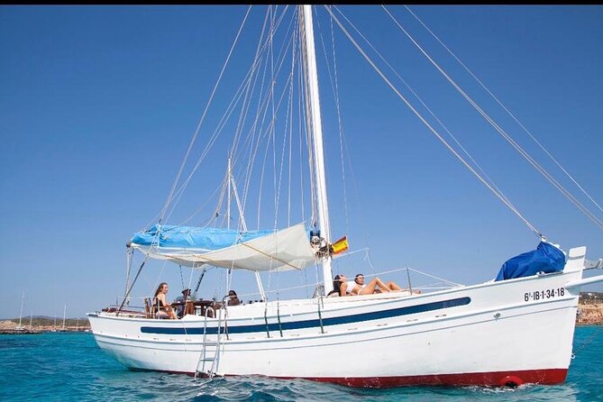 Ibiza: Private Sailboat With Tapas, Premum Open Bar & Music - Accessibility and Participation Information