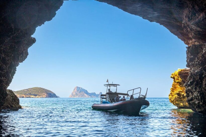 Ibiza: Private SpeedBoat to Es Vedra & Atlantis + Snorkel - What’s Included & Practicalities