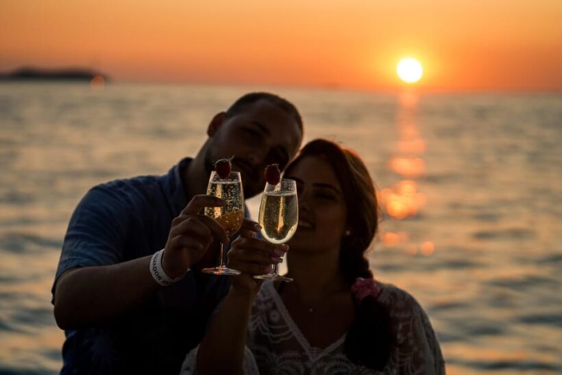 Ibiza: Secret Coves Guided Boat Tour with Open Bar and Tapas - A Closer Look at the Tour Experience