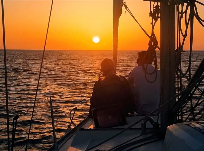 Ibiza: Sunset boat trip with appetizers, only up to 6 guests - FAQs