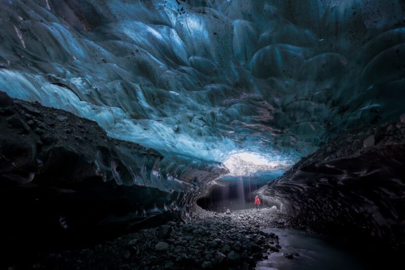Iceland: Private Ice Cave Captured with Professional Photos - Key Points