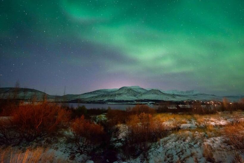 Iceland: Private Northern Lights Tour with Champagne - Key Points