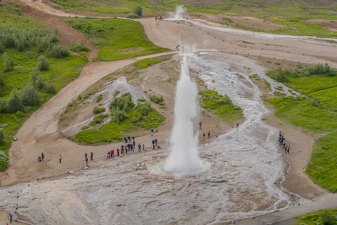 Iceland Stopover: The Golden Circle Day Tour - Who Should Consider This Tour?