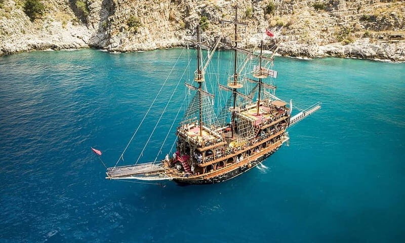 Icmeler Pirate Boat Trip, Lunch, Unlimited Drinks Foam Party - Who Will Enjoy This Tour?