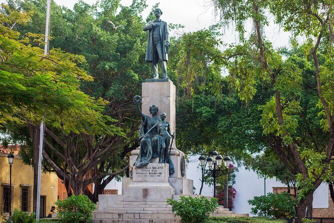 Iconic Highlights and historical Tour in Santo Domingo - Practical Aspects of the Tour