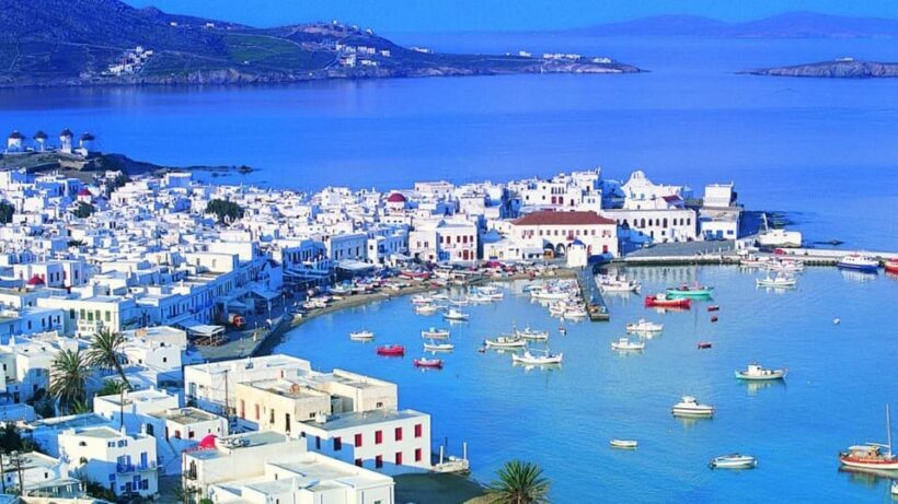 Iconic Mykonos: A Guided Walking Tour of Highlights - Key Points