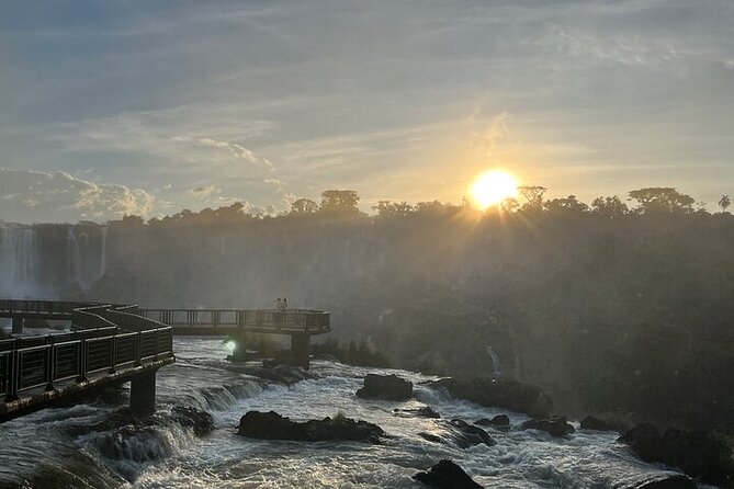 Iguazu Falls: Private Day Tour Both Brazil & Argentina - Guide Experience and Customer Feedback
