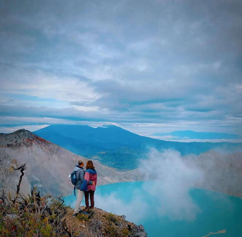 Ijen Crater : Blue Flame, Sunrise, and Sulfur Miners Trek - Why This Tour Works So Well