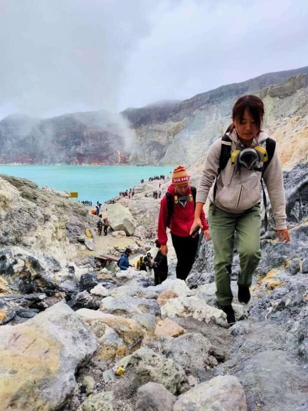 Ijen Crater : Blue Flame, Sunrise, and Sulfur Miners Trek - FAQ