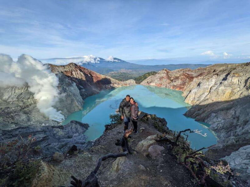 Ijen Sunrise Tour from Banyuwangi - Reaching the Crater: The Highlight
