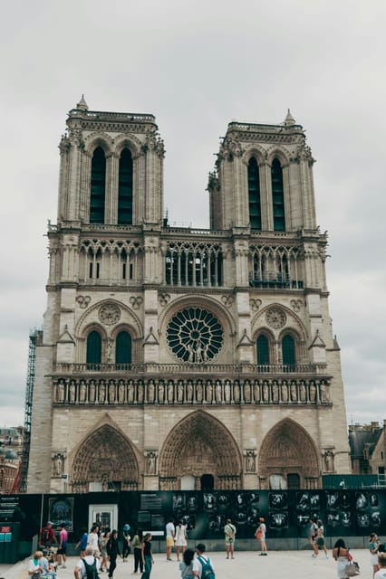 Ile De La Cite & Notre Dame Exterior | Guided Tour | 1h - Key Points