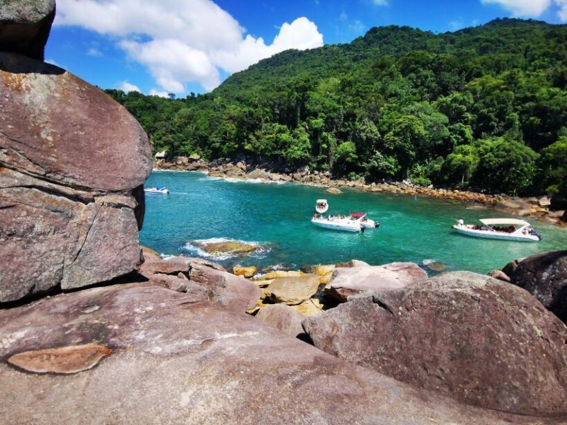 Ilha Grande: 360° Circumnavigation Speed Boat Tour - 8h - Key Points