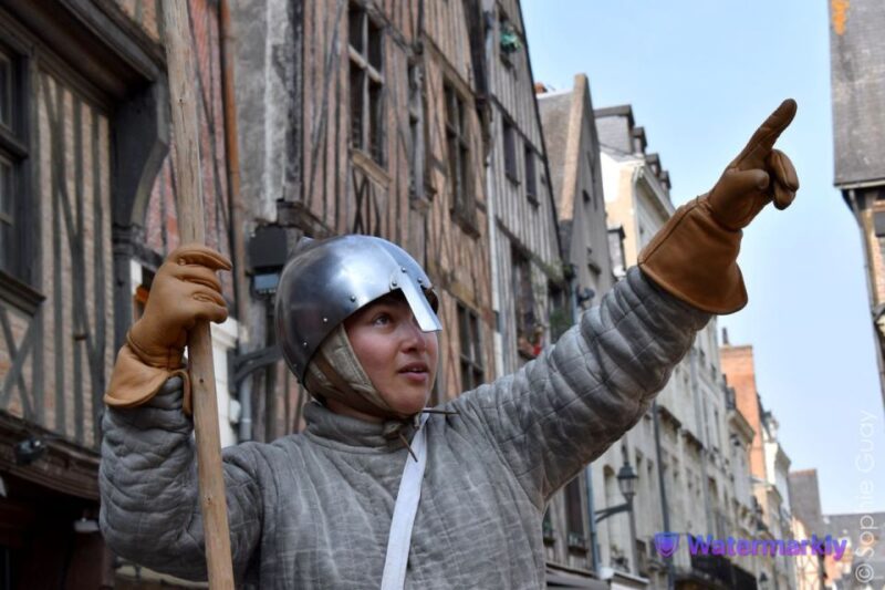 Immersive Guided Tour of Tours in the 13TH Century. - The Role of Women in Medieval Society