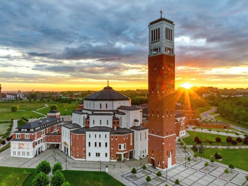 IN THE FOOTSTEPS OF JOHN PAUL II. FULL TOUR WITH AUDIO GUIDE - Exploring Lesser Poland Through the Life of John Paul II