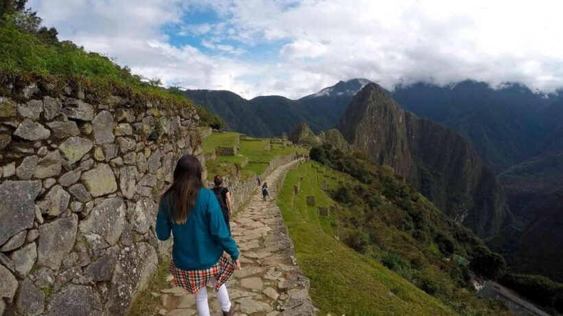Inca Trail 4 Days - Day 3: The Archaeological and Scenic Highlights