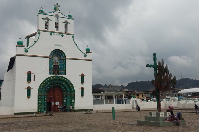 Indigenous Communities Tour of San Juan Chamula and Zinacantán - Discovering the Indigenous Communities of San Juan Chamula and Zinacantán