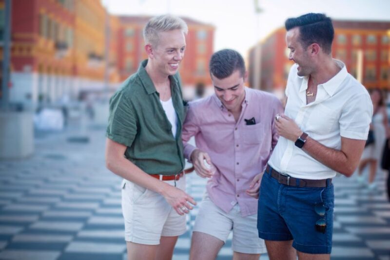 Individual photo walk in the Old Town of Nice - Authenticity and Comfort