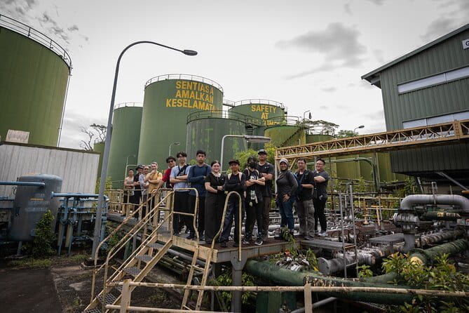 Industrial Relics and Wartime Secrets Tour - A Closer Look at the Singapore Urban Exploration Tour
