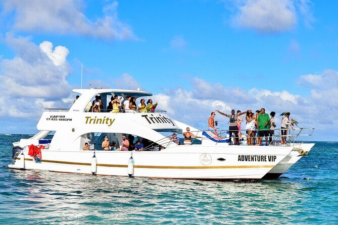 Infinity party boat in Punta Cana - What’s Included and What’s Not