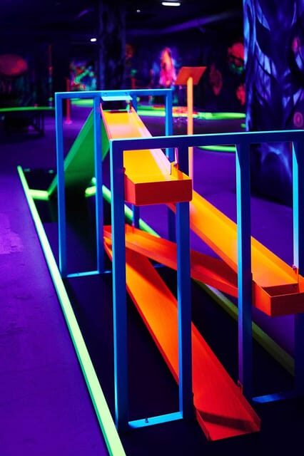 Innsbruck: 3D Mini Golf with Dazzling Light Effects - Who Will Love This Experience?