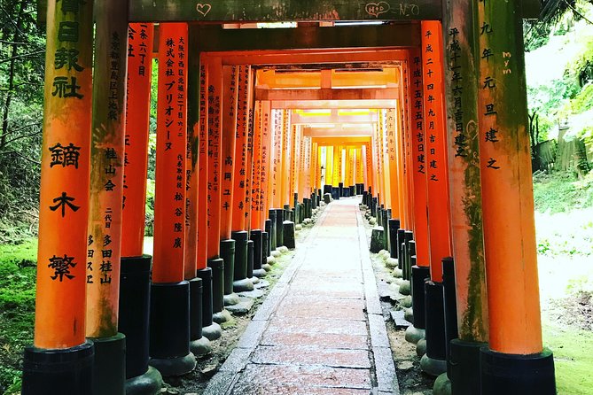 Inside of Fushimi Inari - Exploring and Lunch With Locals - Meeting Details