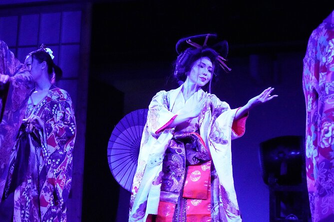 Inside the Tokyo Tower, Enjoy Traditional Japanese Music & Dance - Photo Opportunities