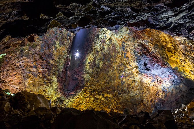Inside the Volcano: Small-Group Tour and Lava Field Hike - The Descent Into the Magma Chamber