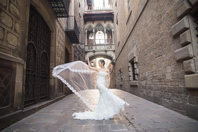 Instagram Photoshoot Tour in Barcelona - Highlights of the Experience