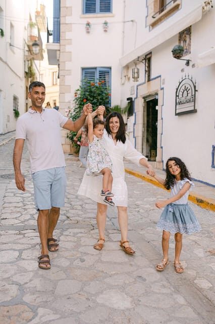 Instagram tour of Barcelona with a private photographer - Frequently Asked Questions