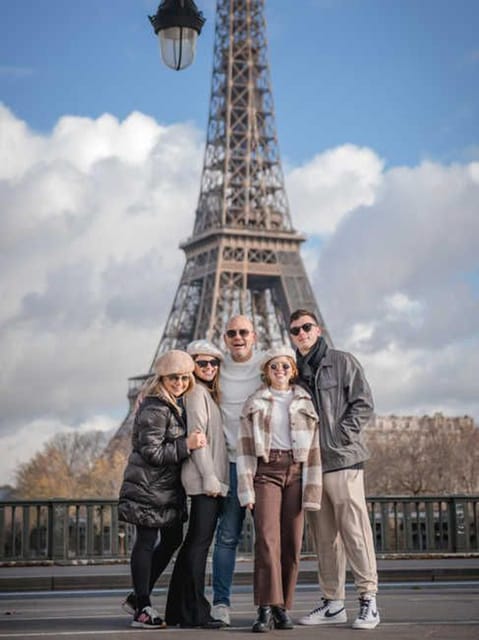 Instagram tour of Paris with a private photographer. - FAQ