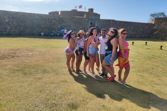 Interaction with Monkey Tour & city tour in Puerto Plata - FAQs