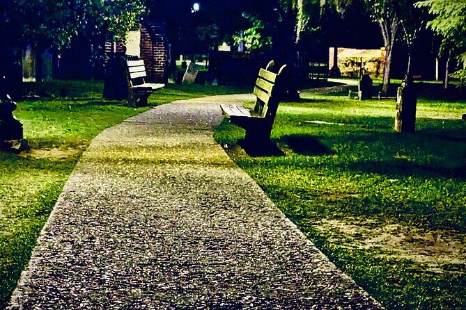 Interactive Paranormal Ghost Walking Tour in Savannah Georgia - An In-Depth Look at the Savannah Ghost Tour