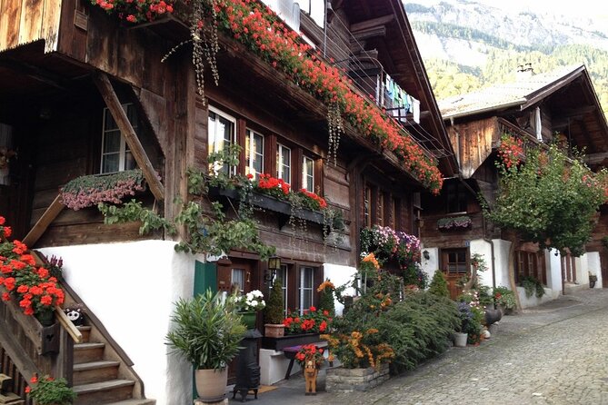 Interlaken sightseeing: Lauterbrunnen, Brienz, Interlaken - The Value of a Local Guide