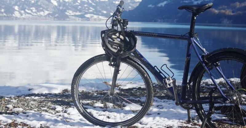 Interlaken Winter Bike Tour: Rivers, Lakes and Hot Chocolate - Warm Refreshments and Closing Remarks