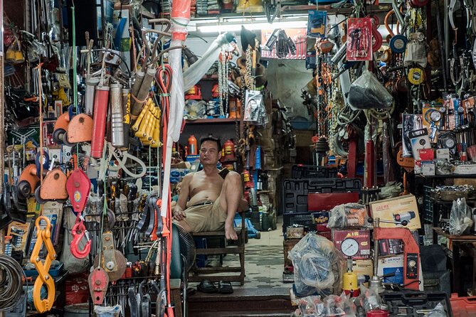 Into the Thieves Market Hanoi Photo Tour - What to Expect in Detail
